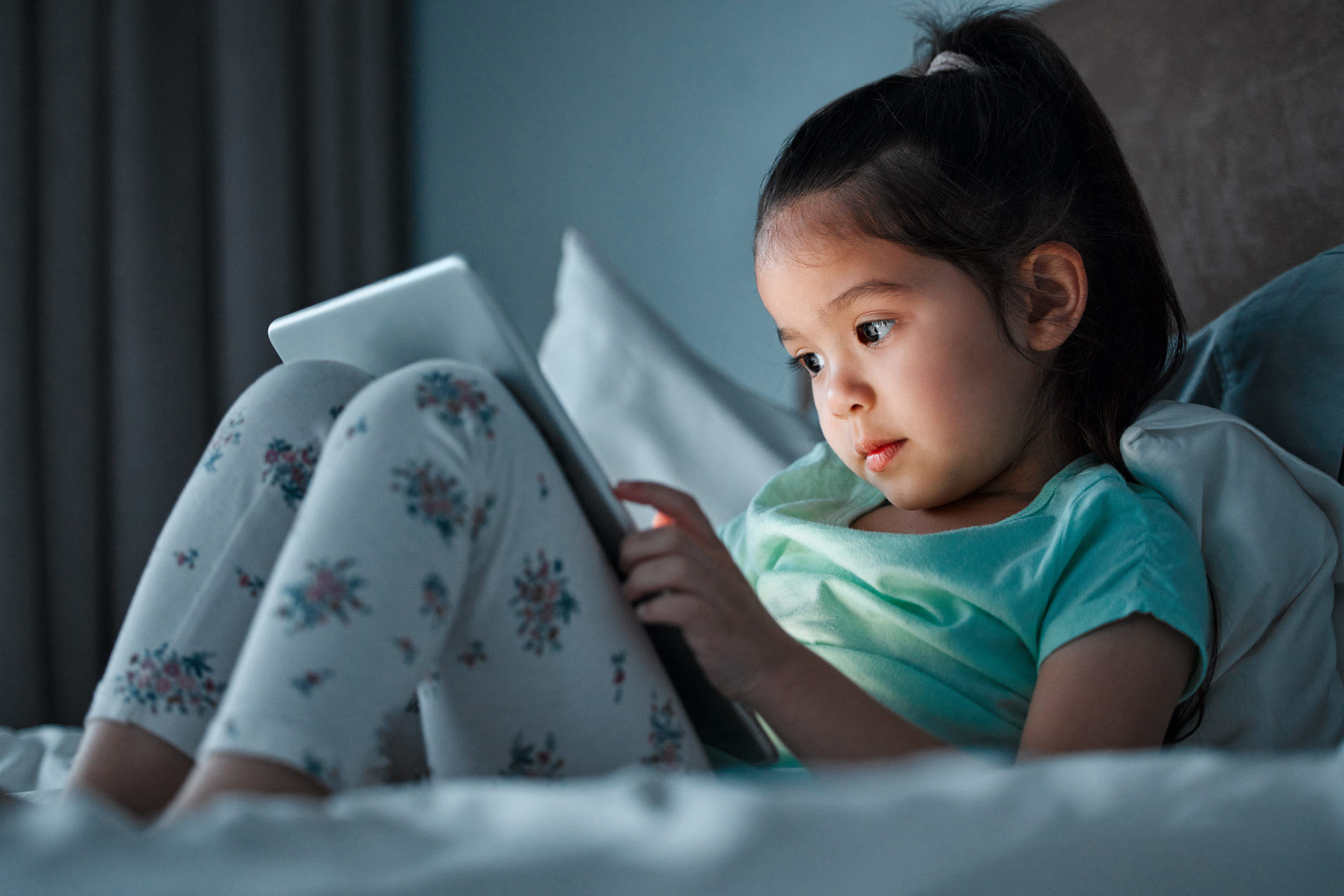 Inactivity and screen time among children linked to heart damage by ...